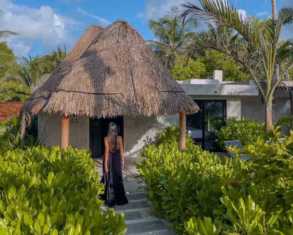 Maya-Tulum-Hotel-Gallery-Fotos-Villa-Entrada.jpg
